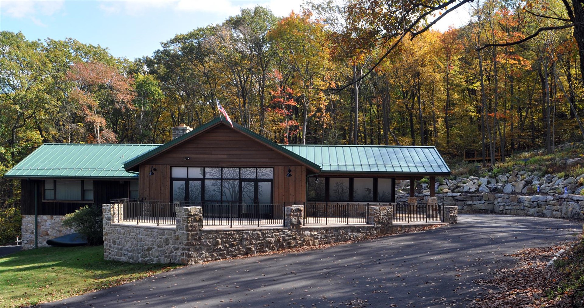 Business Retreats | Hawk Mountain Sanctuary: Learn Visit Join